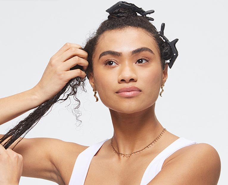 Heatless Curls: Heatless Hairstyles That Won't Fade Your Hair Color